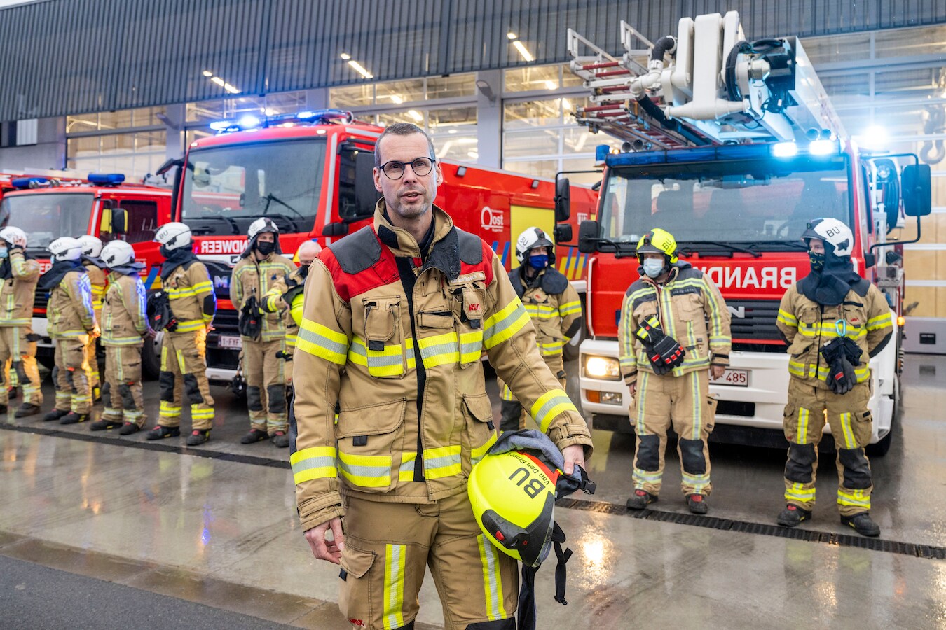 Met loeiende sirenes: brandweer verhuist eindelijk naar nieuwbouw ...
