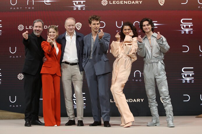 IN BEELD. Zendaya en Timothée Chalamet schitteren in matching outfits op première ‘Dune: Part ...