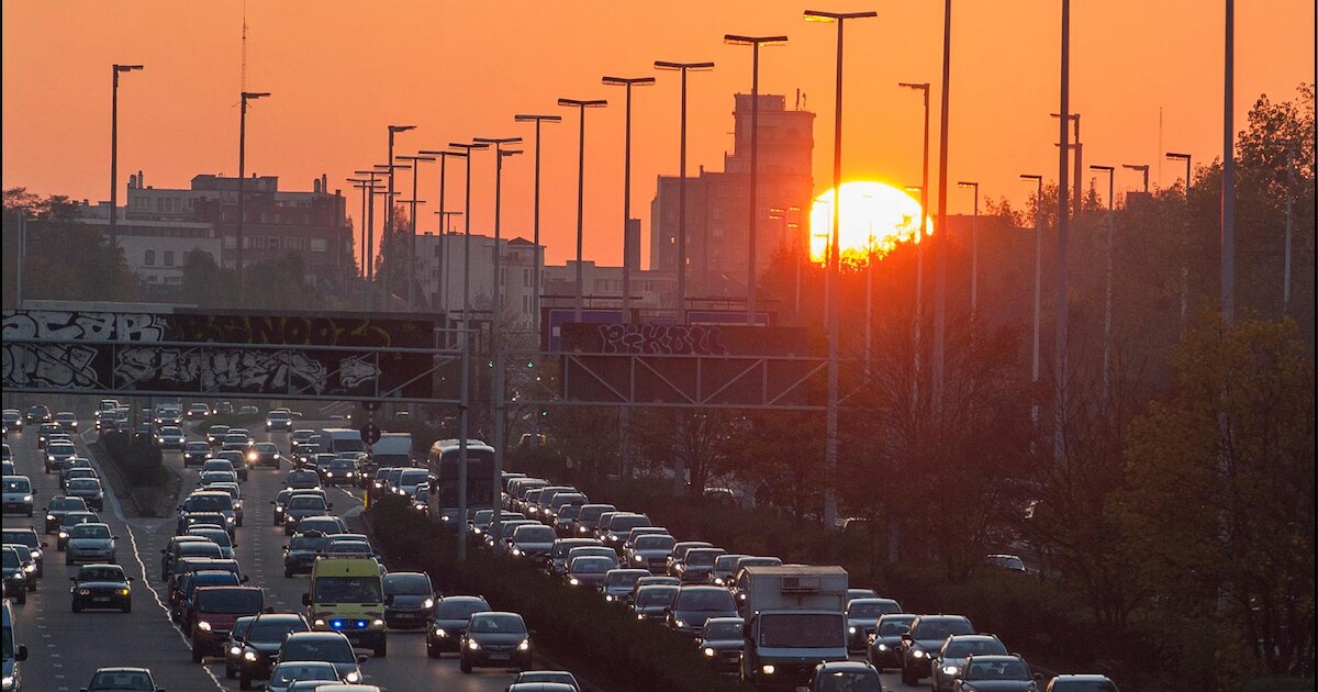 Voor het eerst staan we minder in de file | Dossier verkeersonderzoek ...