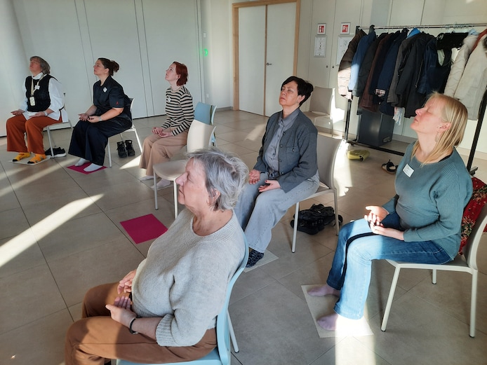 Beleidsmedewerkers steken mee handen uit de mouwen tijdens Expeditie ...