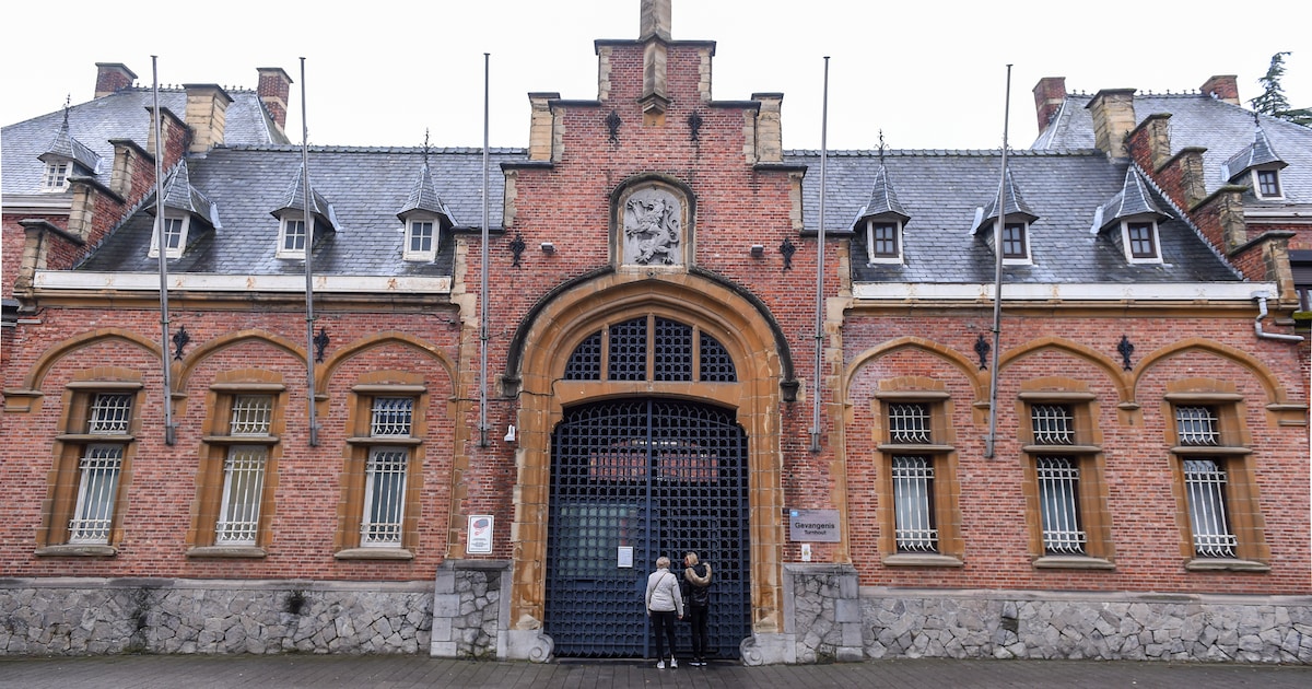 Vrouw smokkelt hasj binnen in gevangenis van Turnhout | Turnhout | HLN.be