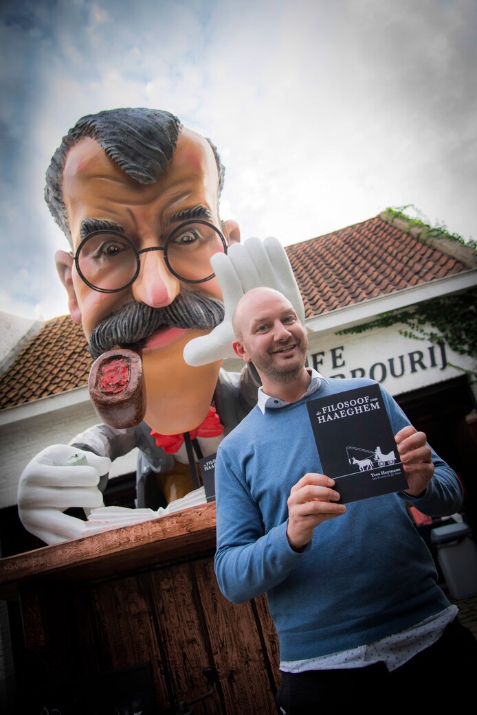 Reus Jef Scheirs opgeknapt voor boekvoorstelling Filosoof Van Haagem ...