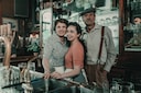 Kom kijken naar seizoensfinale van Familie in café Tramstatie: Emblemse ...