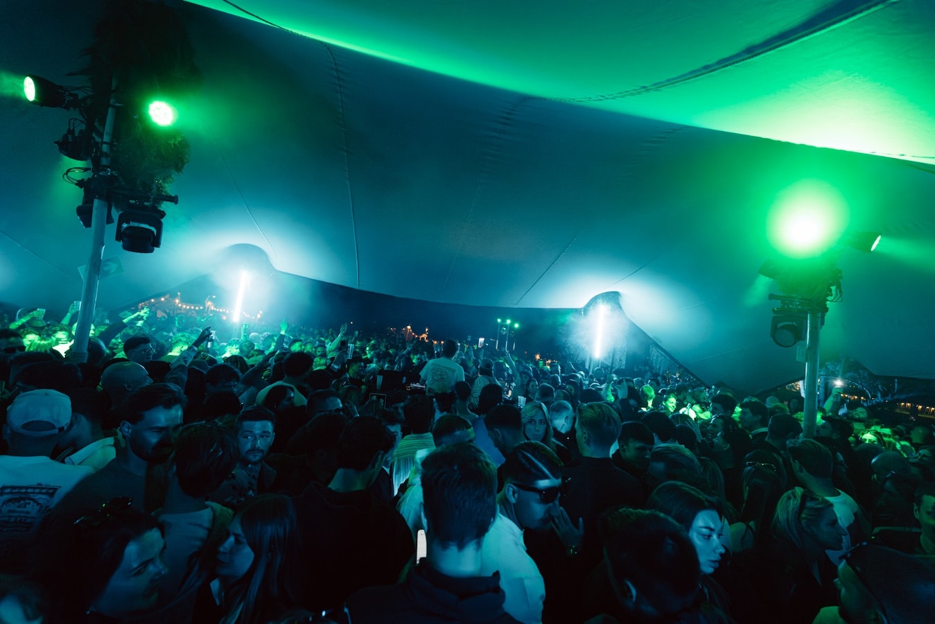 Nomad Open Air lokt 1.500 bezoekers naar de militaire kazerne in ...