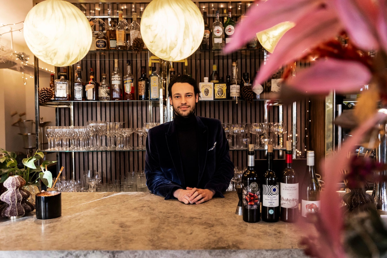 Dit zijn de 7 leukste wijnbars van Hasselt: van een glaasje rood op dak ...