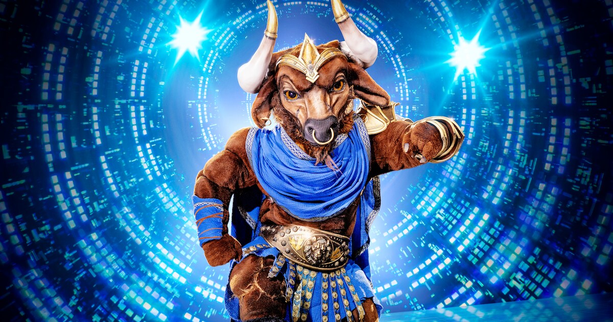 Wie verschuilt er zich achter het masker van Minotaurus uit ‘The Masked ...