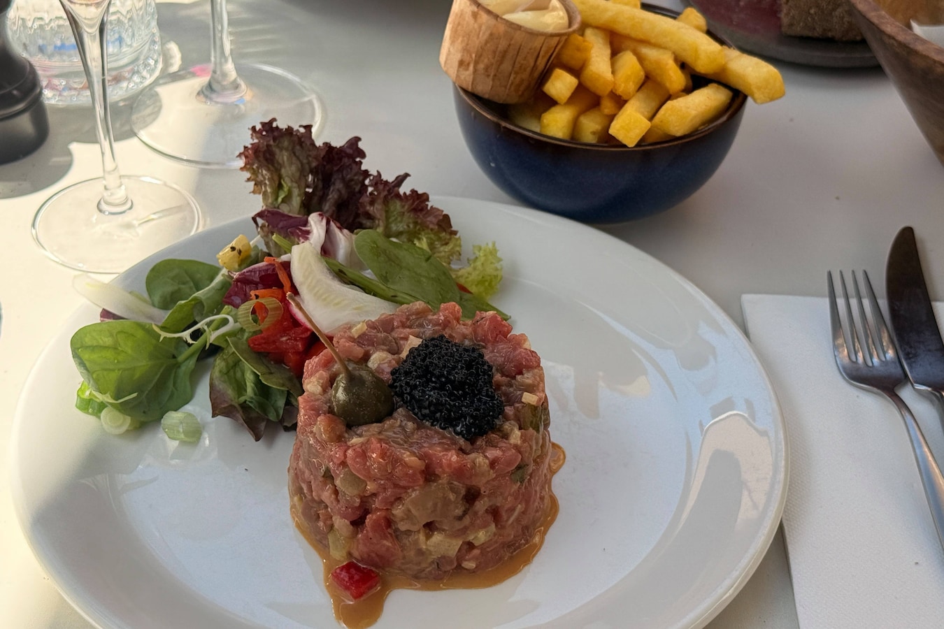 RESTOTIP. Lunchen op het zonnigste terras van de Havermarkt bij Bistro ...