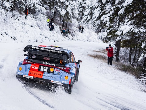 Ondanks stevige portie pech eindigt Thierry Neuville vijfde in ...