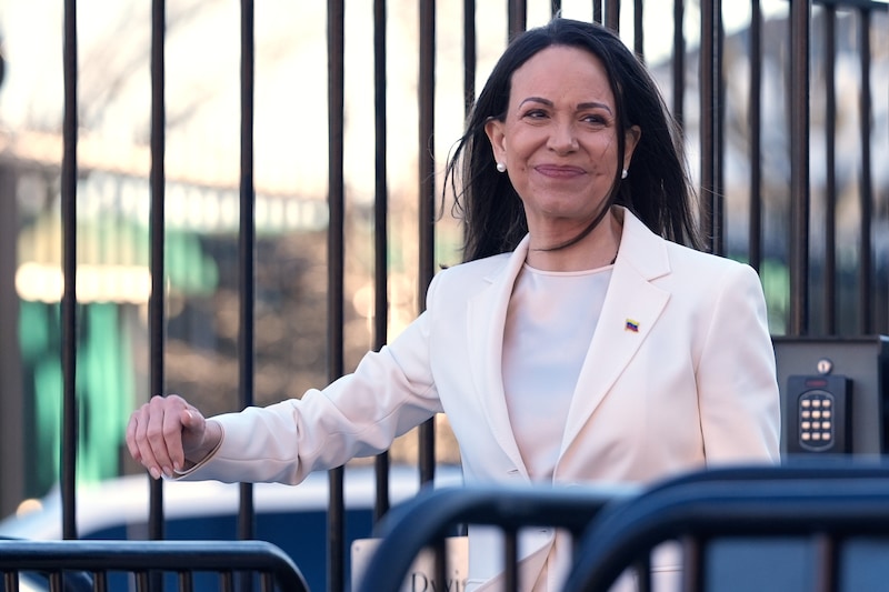 Oppositieleider Machado na ontmoeting met Trump: “Heb hem de Nobelprijs ...