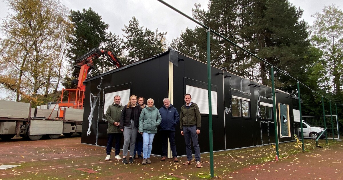 Eerste units voor buitenschoolse opvang De Kangoeroe geplaatst | Kuurne | HLN.be