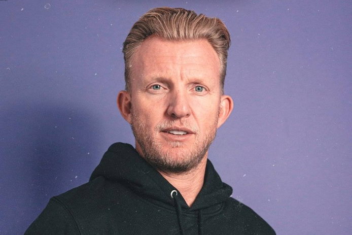 Dirk Kuyt nieuwe trainer van Beerschot en tekent contract tot einde ...