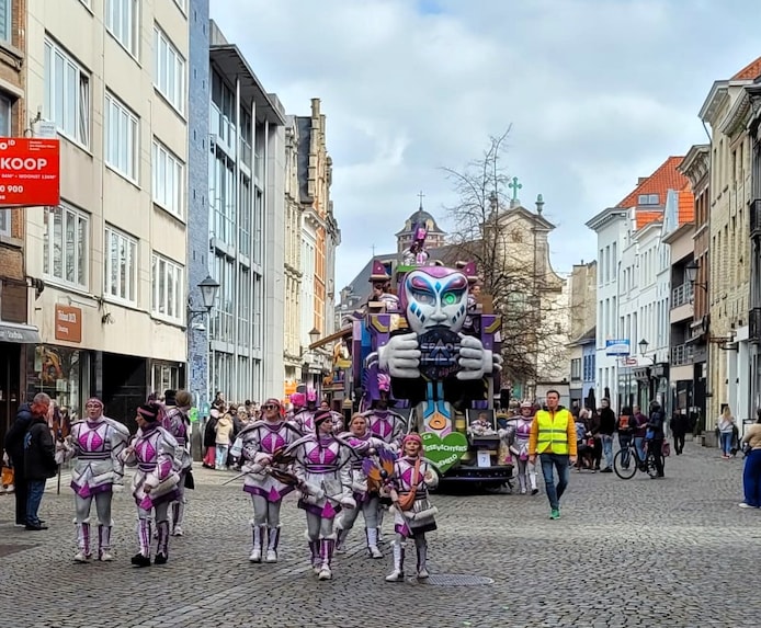 KIJK. Carnavalstoet gaat voor vijftigste keer uit | Mechelen | hln.be