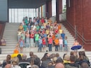 Basisschool Nazareth brengt hits en eigen lied met Radio VBS | Foto ...