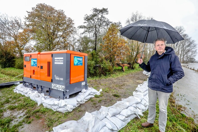 Stefaan vertrok uit zijn huis door stijgend water, maar keert nog niet ...