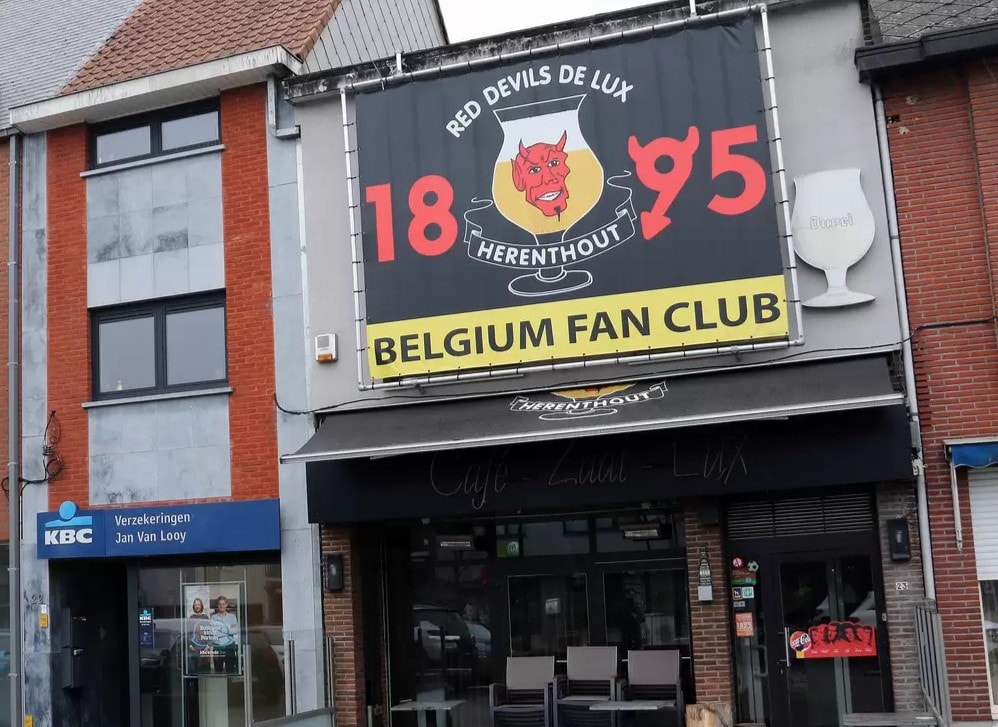 Café Lux zendt drie groepswedstrijden van Rode Duivels uit op groot ...