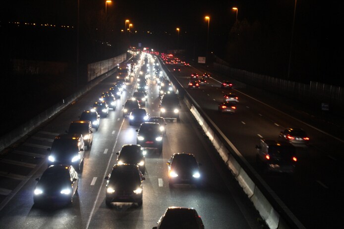 Rijbaan vrij na ongeval op E40 richting Brussel ter hoogte van Erpe ...