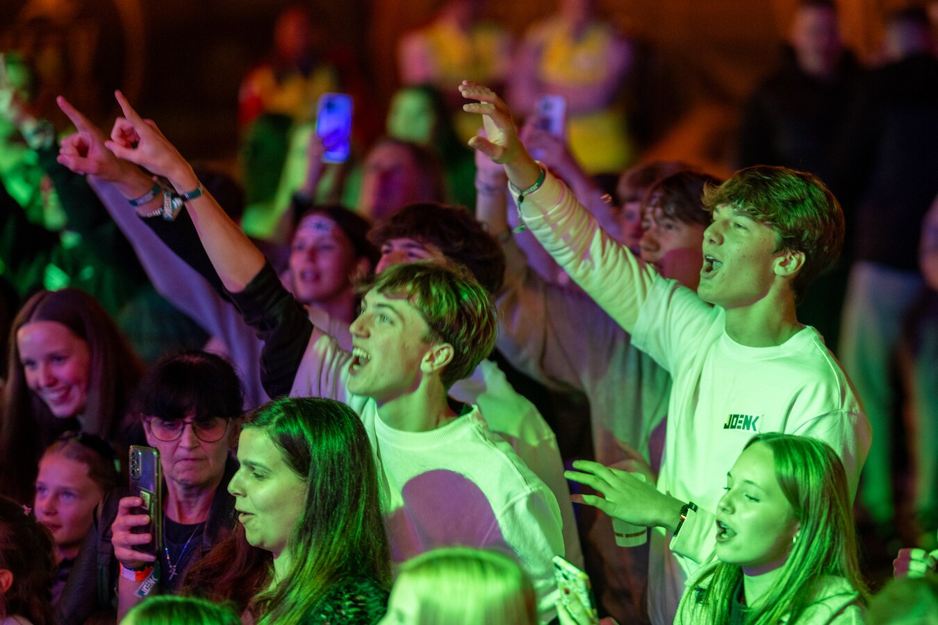 Jongeren sluiten zomer feestelijk af tijdens derde editie JOENK ...