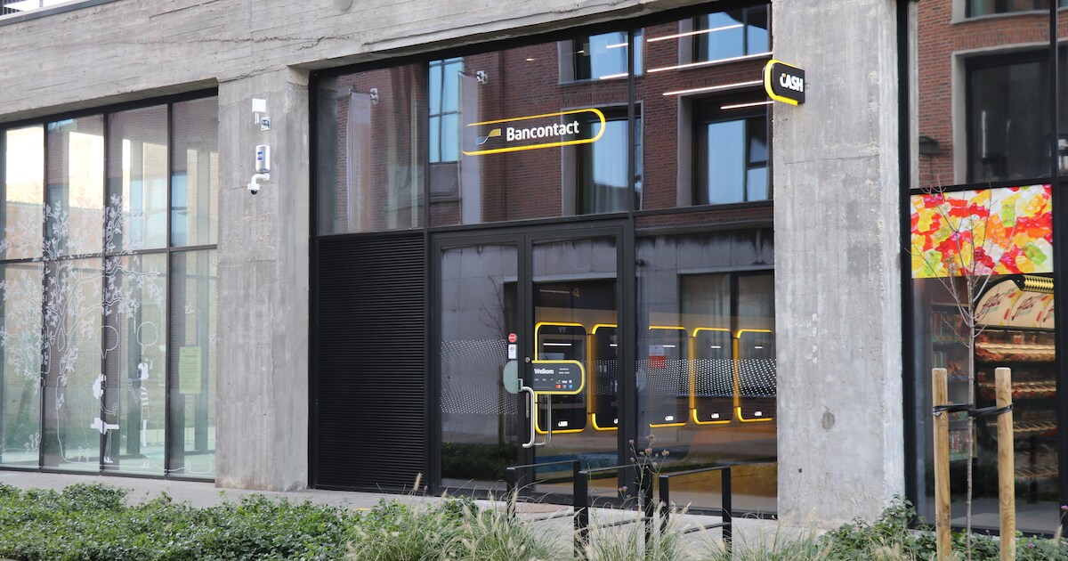 Nieuw cash-punt in Kattestraat is uitgerust met speciaal ...