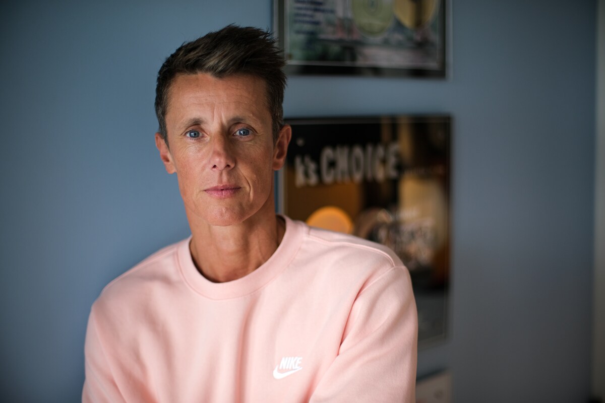 Sam Bettens openhartig over transitie: “Soms voelt het alsof ik iets ...