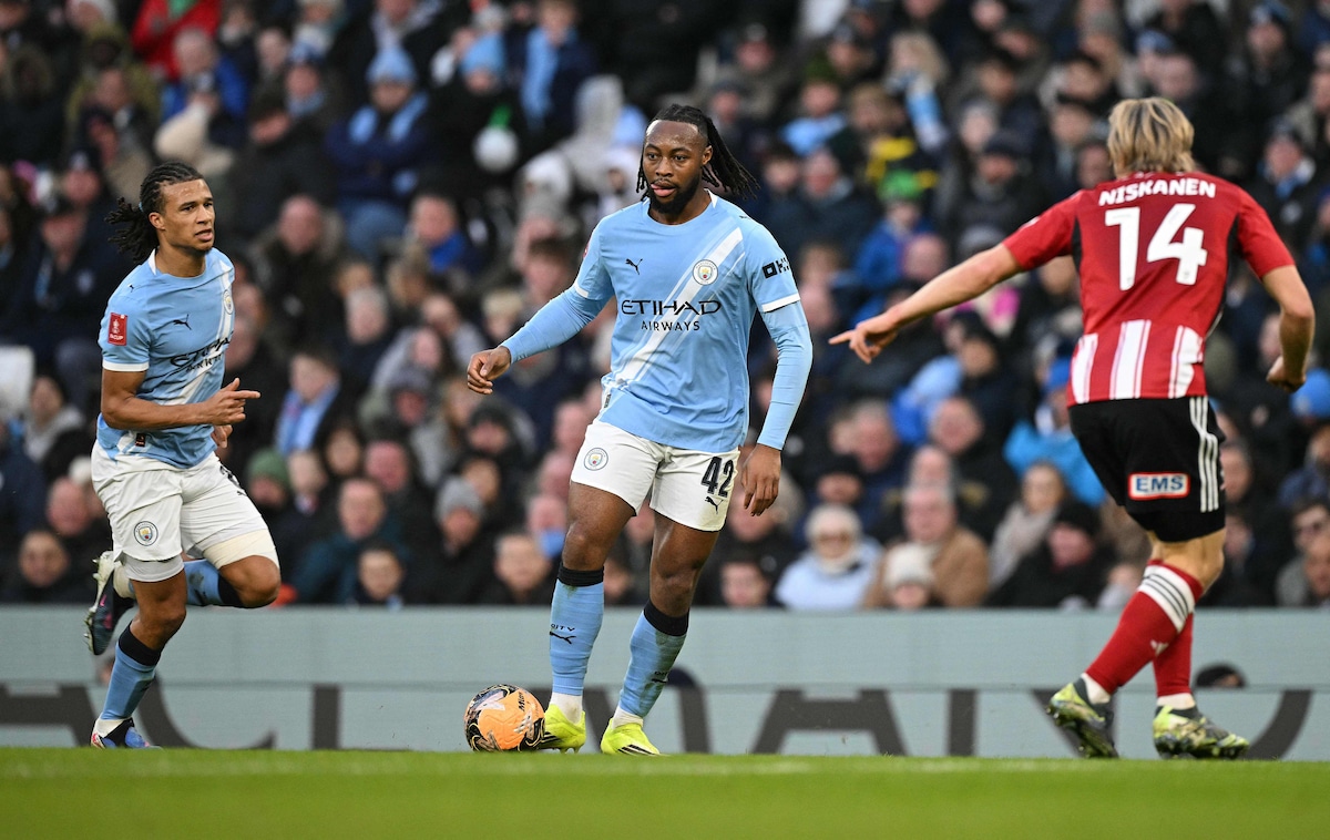 Nieuwkomer Semenyo maakt er 6-0 (!) van, Doku krijgt rust | Buitenlands ...