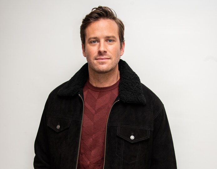 Slachtoffer van Armie Hammer laat opnieuw van zich horen: “Hij is nooit ...