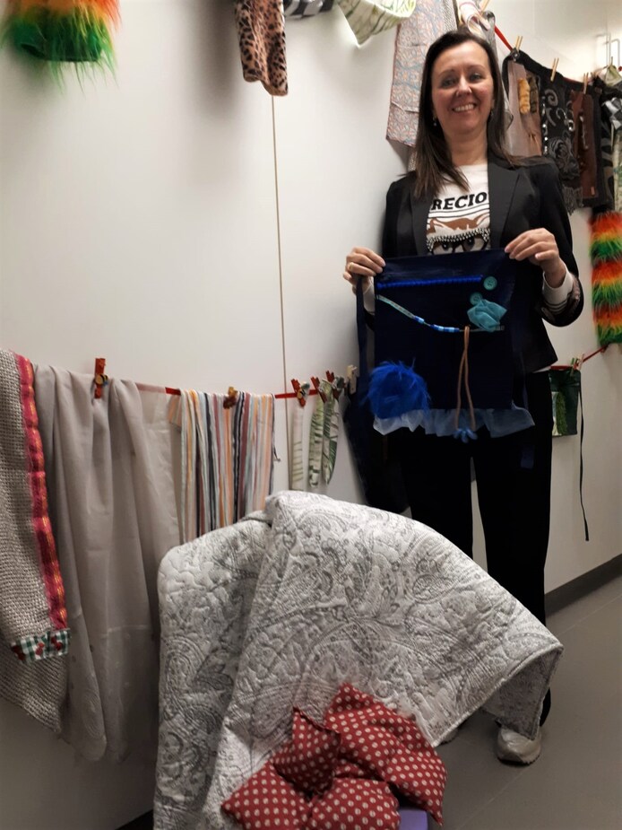 Naaisters van Peer Stoet maken friemelschorten voor kindjes ...