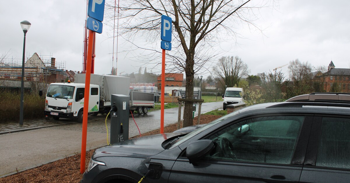 Laadpalen in Horebeke: even geduld voor bijkomende laadpunten achter ...