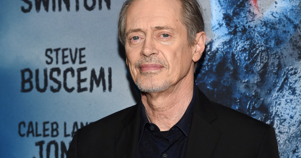 Acteur Steve Buscemi geslagen tijdens wandeling in New York ...
