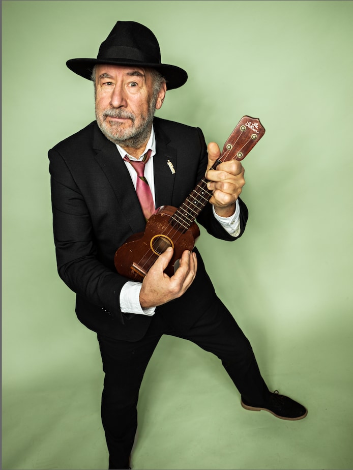 Zanger en muzikant Jan De Smet (De Nieuwe Snaar) viert 70ste verjaardag ...