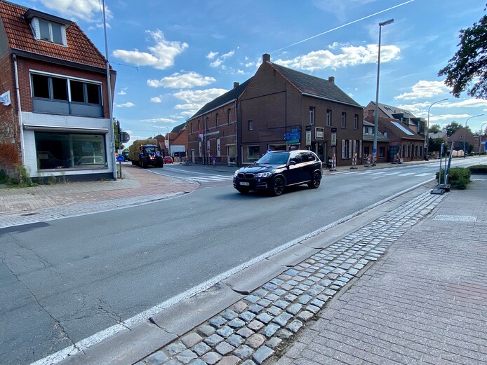 Werken op kruispunt Lierselei-Herentalsebaan veroorzaken drie weken grote verkeershinder in ...