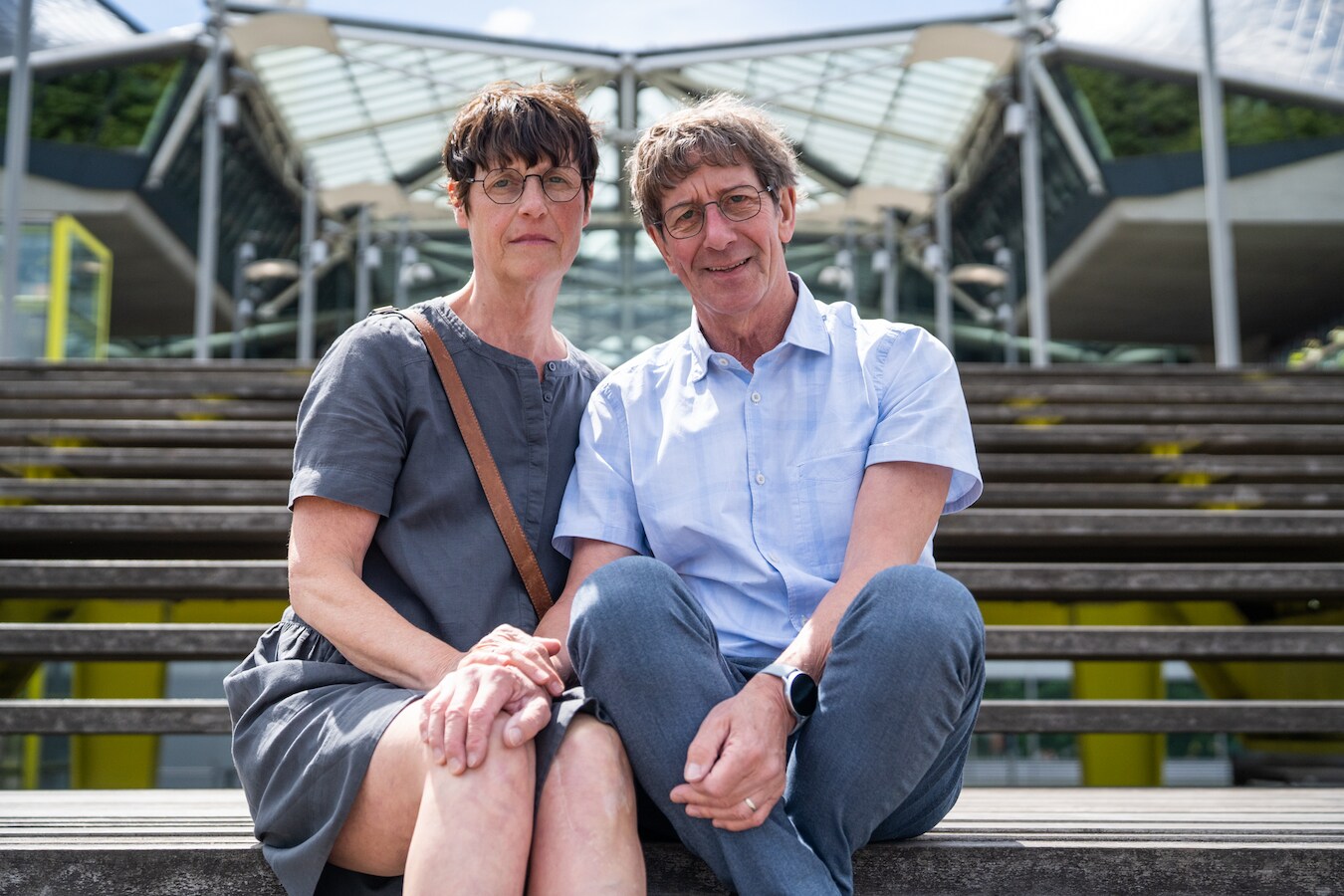 Brandbom in taverne, afgeknipte vinger en dodelijk inferno door een ...