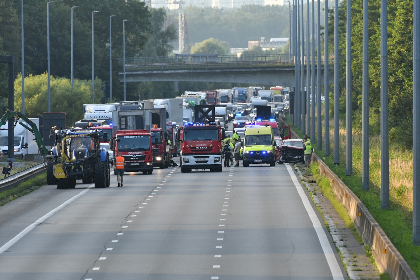 Ongeval op E19 richting Brussel ter hoogte van parking Waarloos | Foto ...
