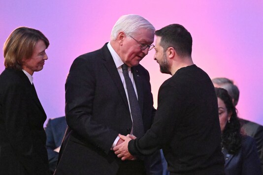 Rusland en Oekraïne beschuldigen elkaar van nieuwe aanvallen na overleg ...