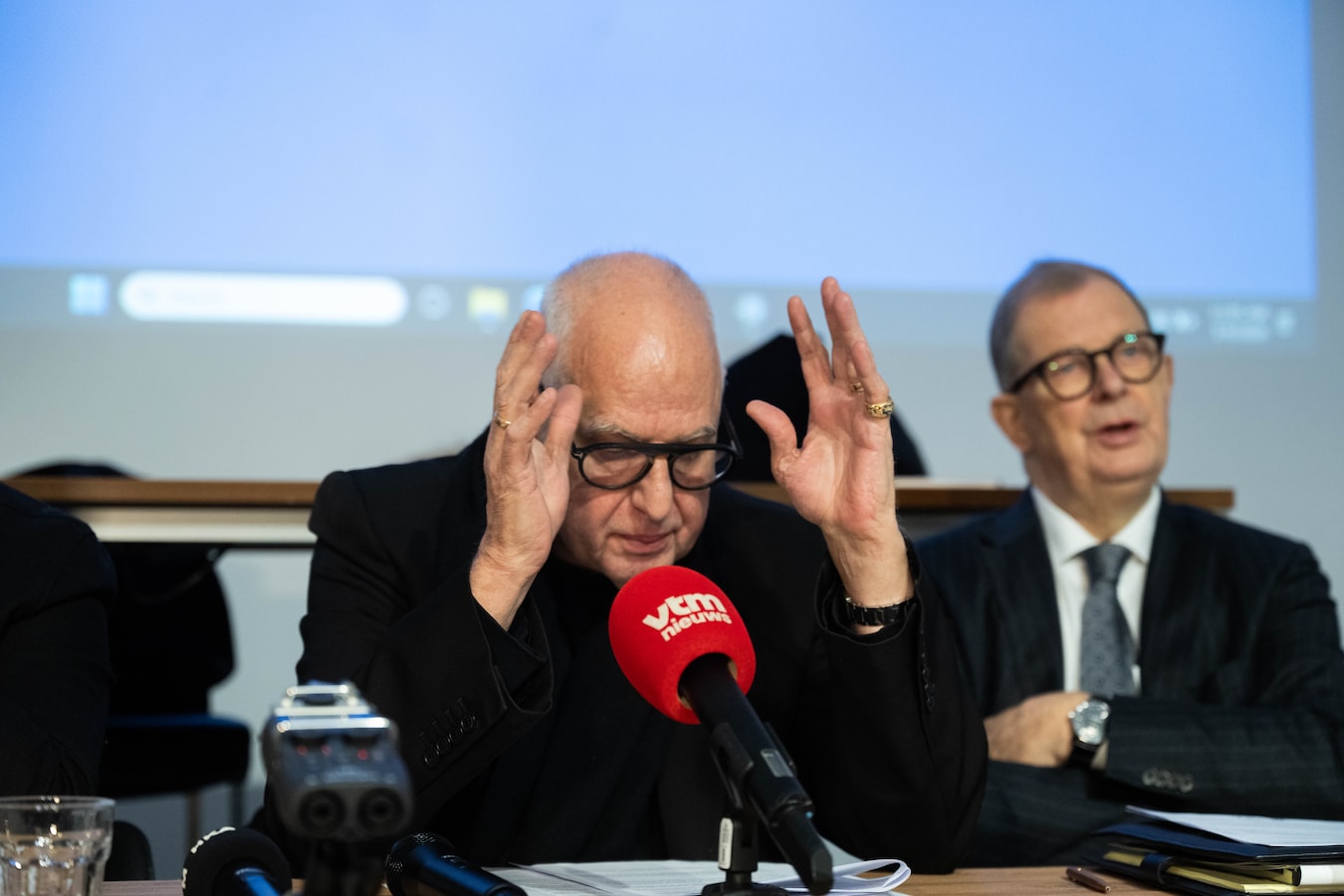 Cultuurminister Gennez wil M HKA in Antwerpen nieuwe kans geven op ...