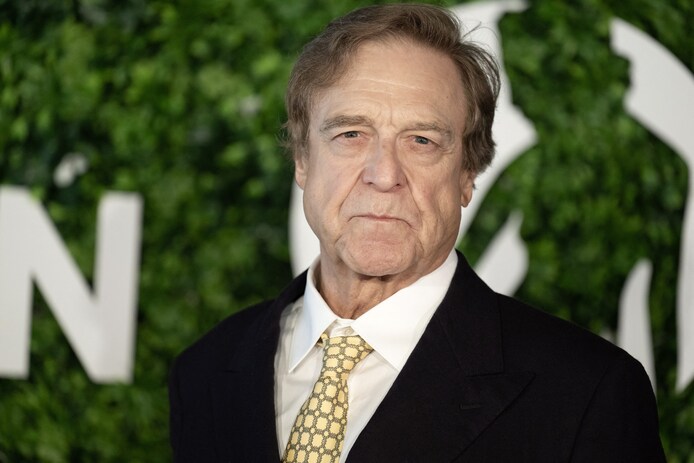 Acteur John Goodman (72) raakt gewond tijdens opnames van nieuwe film ...