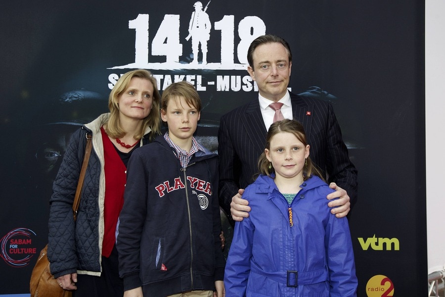 Onze redactrice las het boek van Veerle Hegge: “278 bladzijden liggen ...