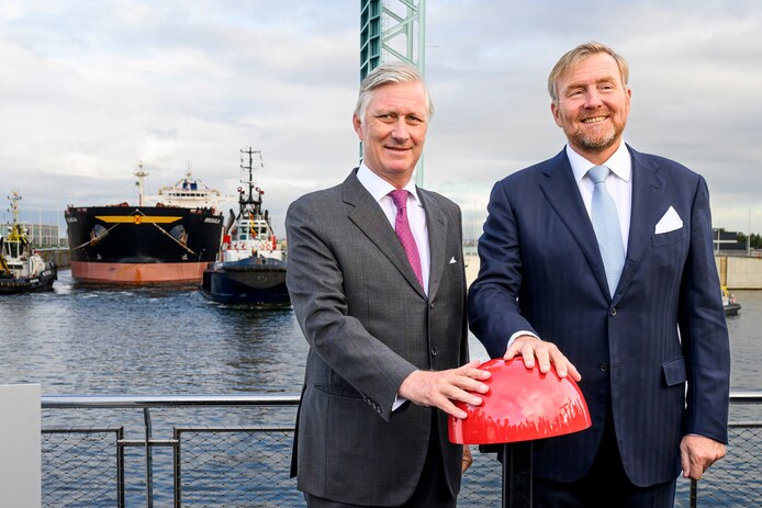 Waarom langverwachte nieuwe zeesluis in Terneuzen ook voor Gent ...