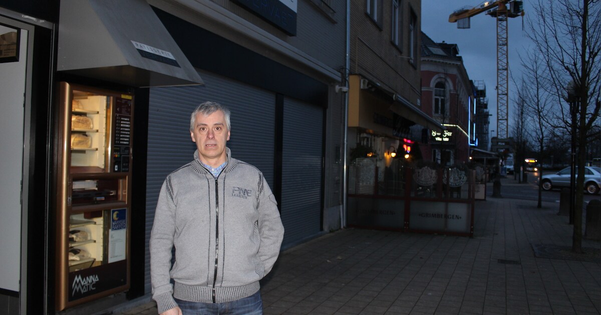 Bakker in clinch met politie | Lokeren | hln.be