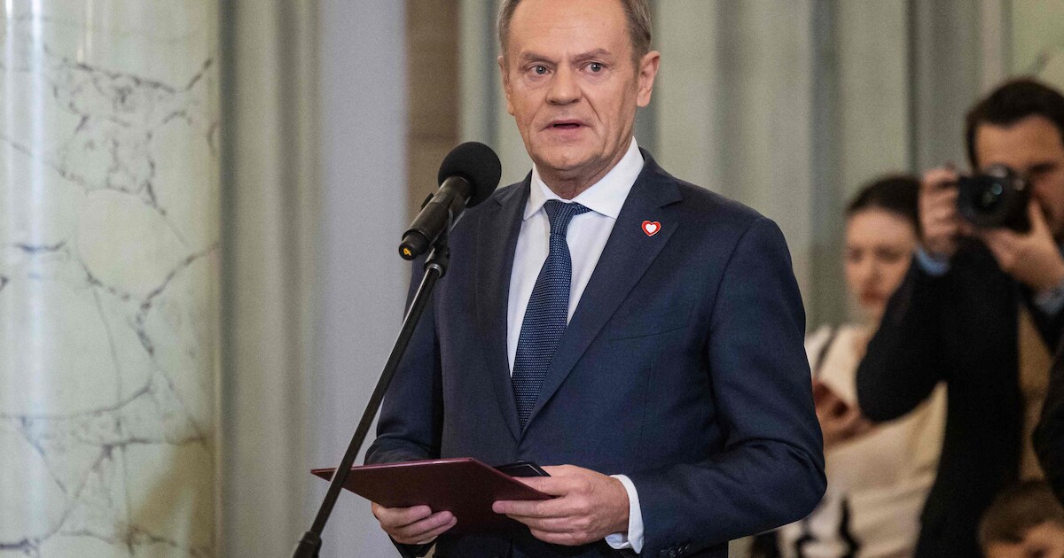 Einde van populistisch-nationalistisch bestuur in Polen: Donald Tusk legt eed af als nieuwe ...