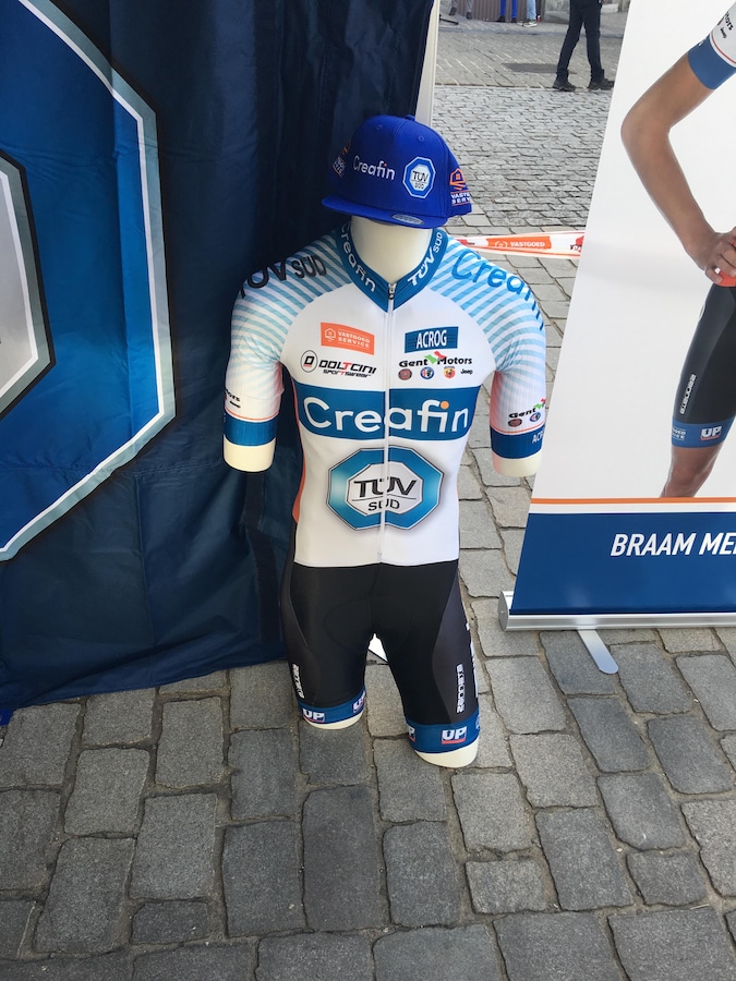 Timmy Simons stampt met Creafin-Tüv Süd nieuwe crossploeg uit de grond ...