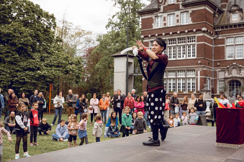 IN BEELD. Jong en oud geniet van circusacts uit alle hoeken van Europa ...