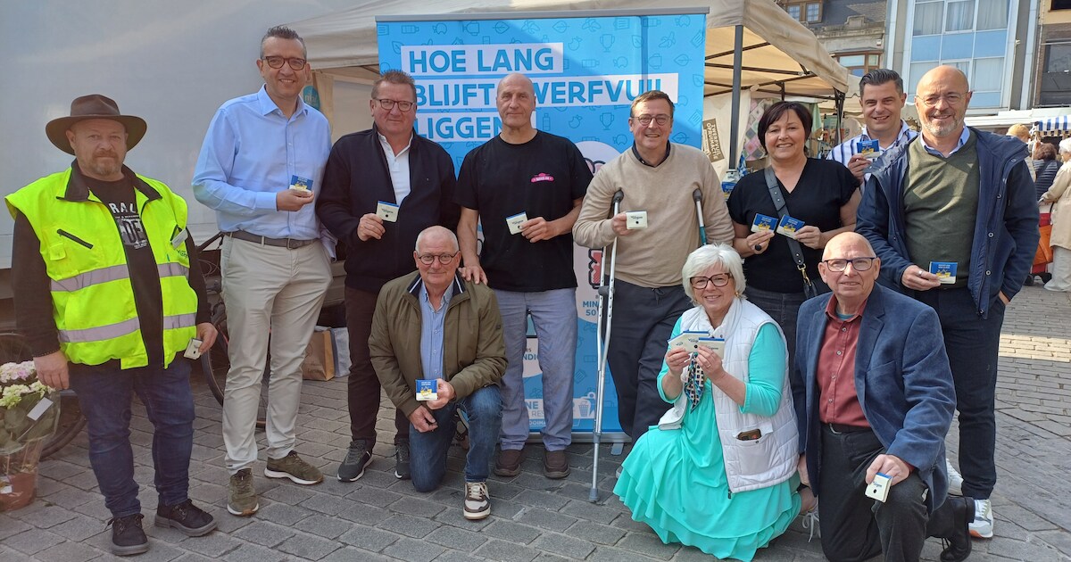 Stad deelt gratis zakasbakjes uit op zaterdagmarkt | Izegem | HLN.be