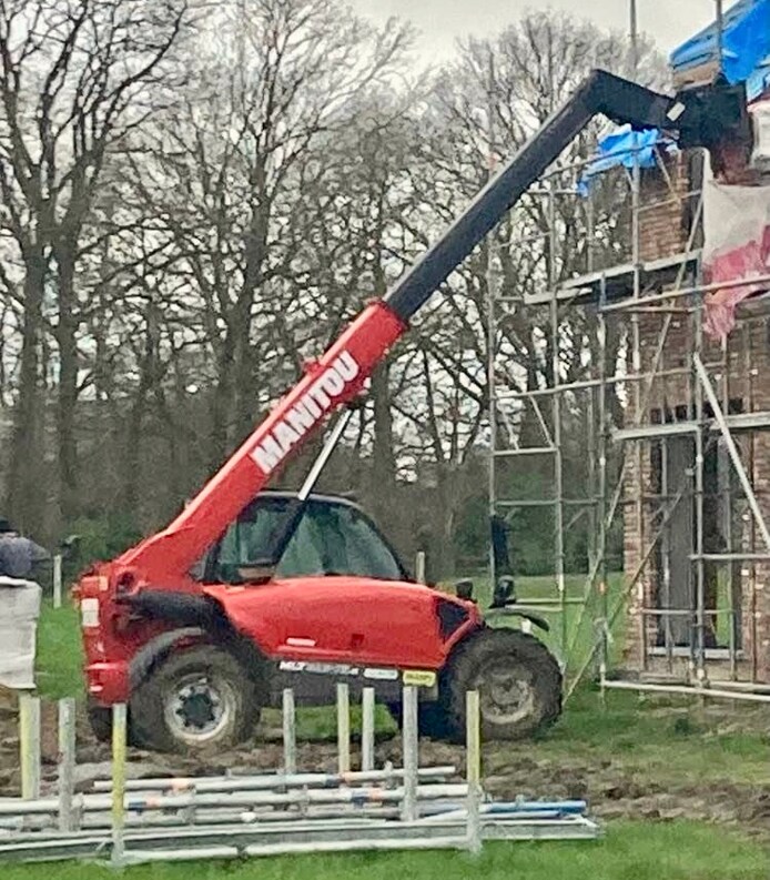Roemenen staan terecht voor diefstal verreiker: “We hebben kraan moeten ...