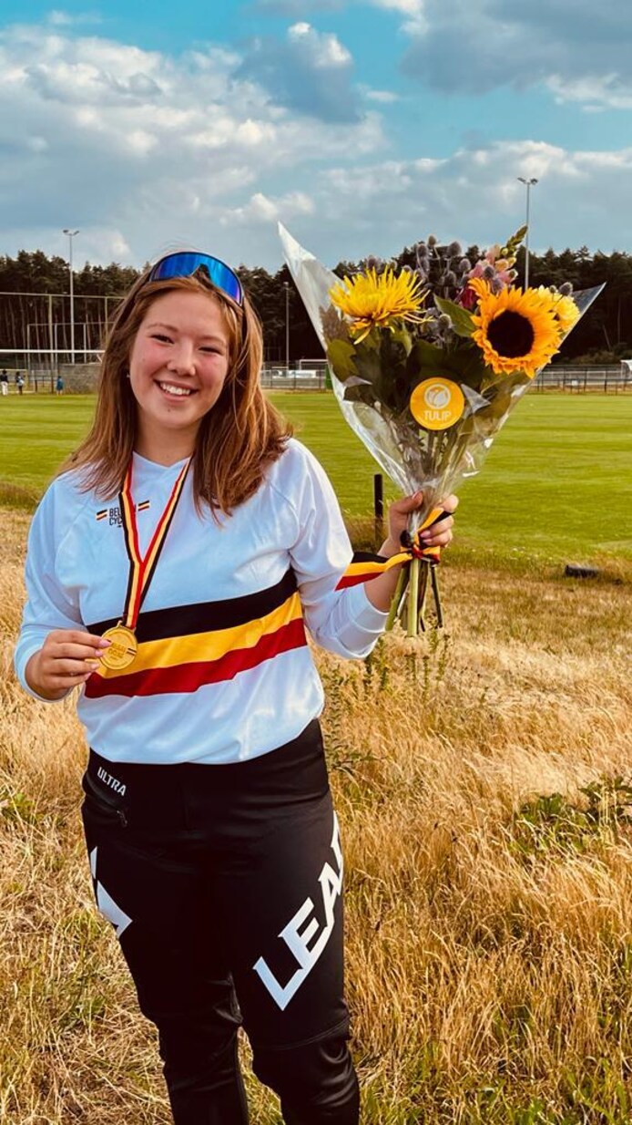 Julie (15) mag naar WK in Glasgow: “In tegenstelling tot wat bijna ...