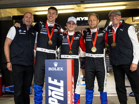43 jaar na Jacky Ickx: Dries Vanthoor pakt poleposition in 24 uur van ...