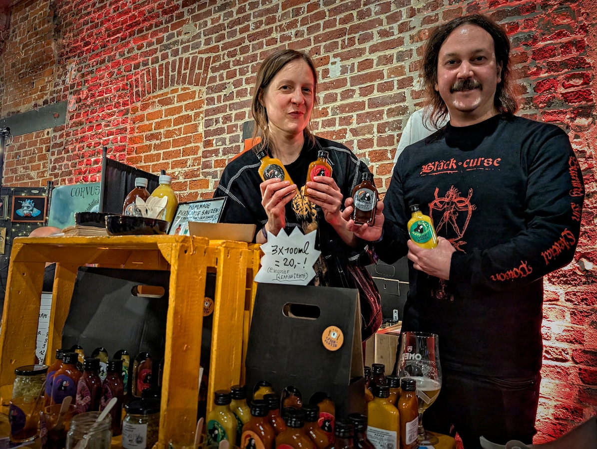 Van tapdansende muizen over juwelen gemaakt van tanden tot Dirk de ...