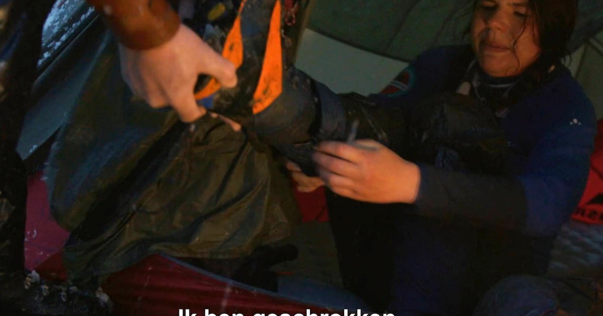 Loodzware rugzak en vrieskou spelen An Janssens en Amber Broos parten ...