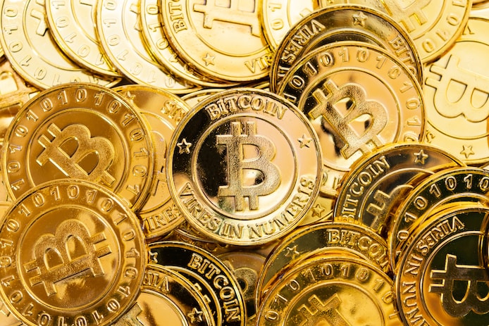 Bitcoin bereikt nieuw record en is nu meer dan 109.000 dollar waard ...