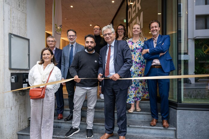 Vernieuwd Ondernemerscentrum Kortrijk geopend: “Waar West-Vlaamse en ...