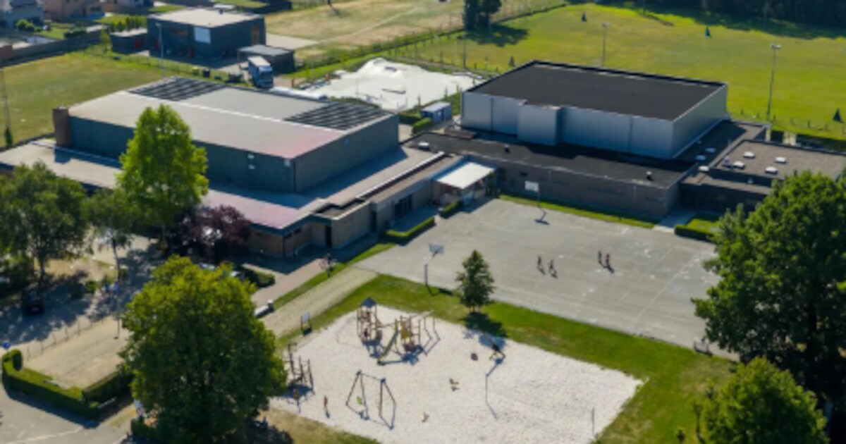 Sporthal krijgt LED-verlichting én 190 zonnepanelen | Laakdal | HLN.be